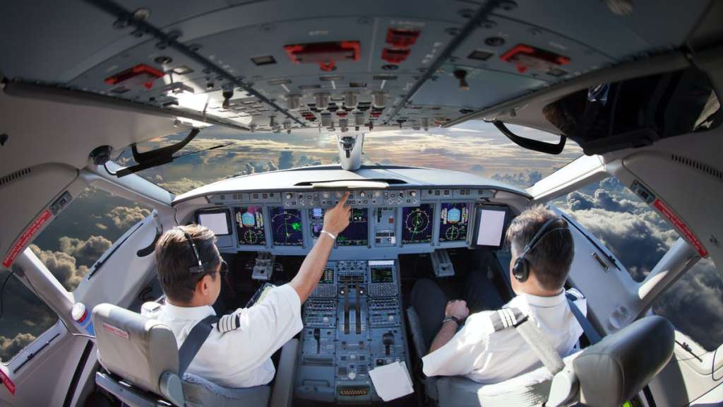 7 Important Different Licensing Levels of Pilots and Aircraft They Fly ...